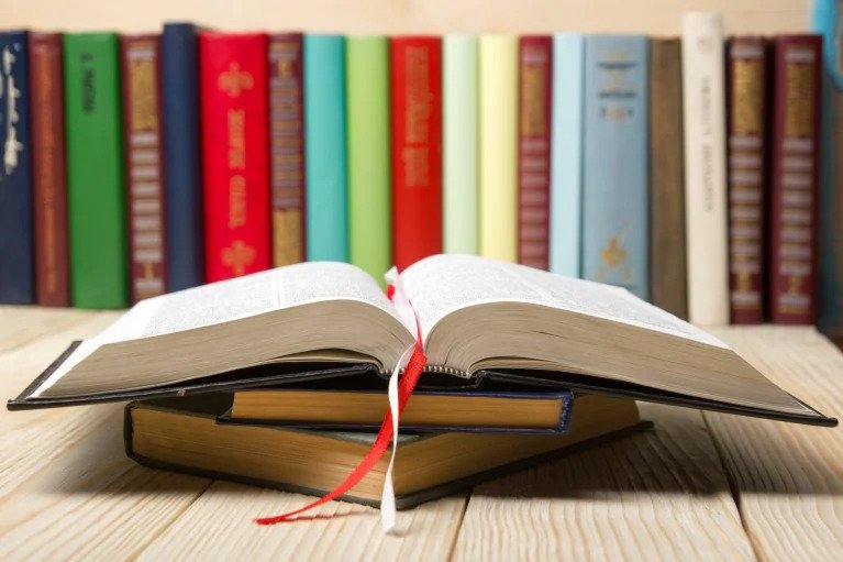 Top 10 Books Highly Recommended by Successful People - Eduswami